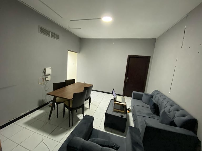 3-shared Bedroom Bunk Bed & Free Breakfast -Dubai Zeus Hostel- Free Wifi, Ac - Dubai