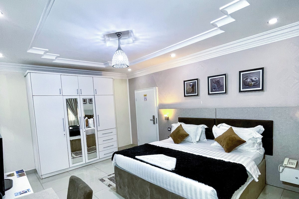 Quarto de Luxo | Lençóis de algodão egípcio, roupa de alta qualidade, edredões de penas 
