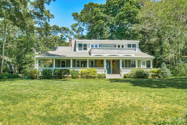 Steps To Beach: Cape Cod Family Retreat W/ Patio - Falmouth, MA