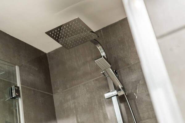 Host Apartments Seel St Townhouse Apt I - Liverpool central station