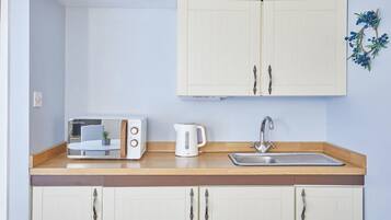 Estúdio | Ferro/tábua de engomar