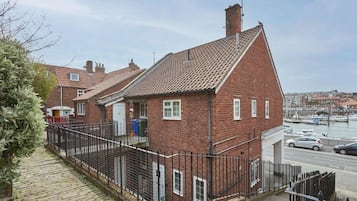 Casa | 2 quartos, ferro/tábua de engomar, internet de alta velocidade