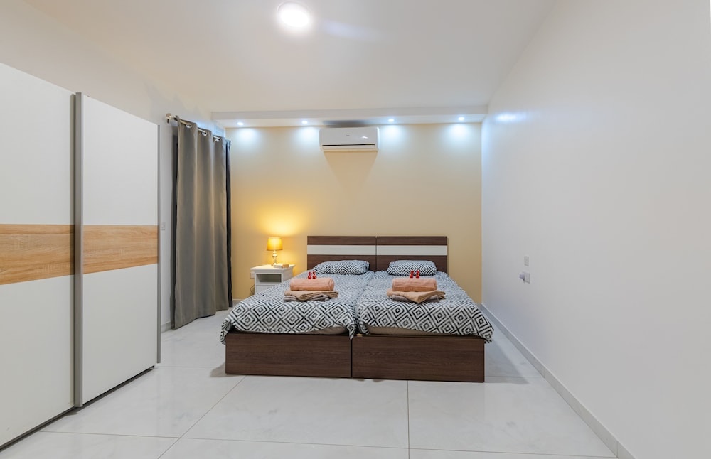 Beautiful Spacious Bright 3 Bedroom 2 Bathroom Apartment 1 - Malta