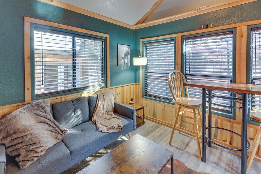 Peaceful Lake Almanor Hideaway, Fish, Hunt + Hike! - 체스터