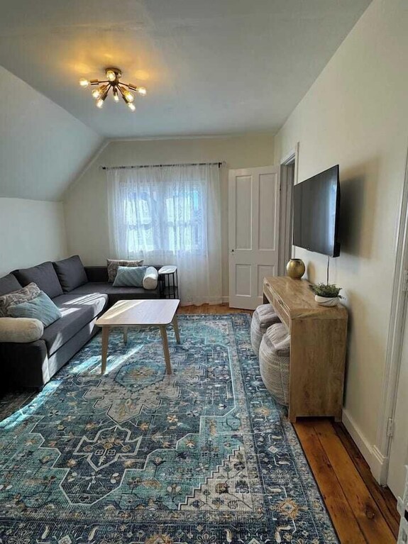 Elegant Brady St Home With Excellent Walkability - Milwaukee, WI