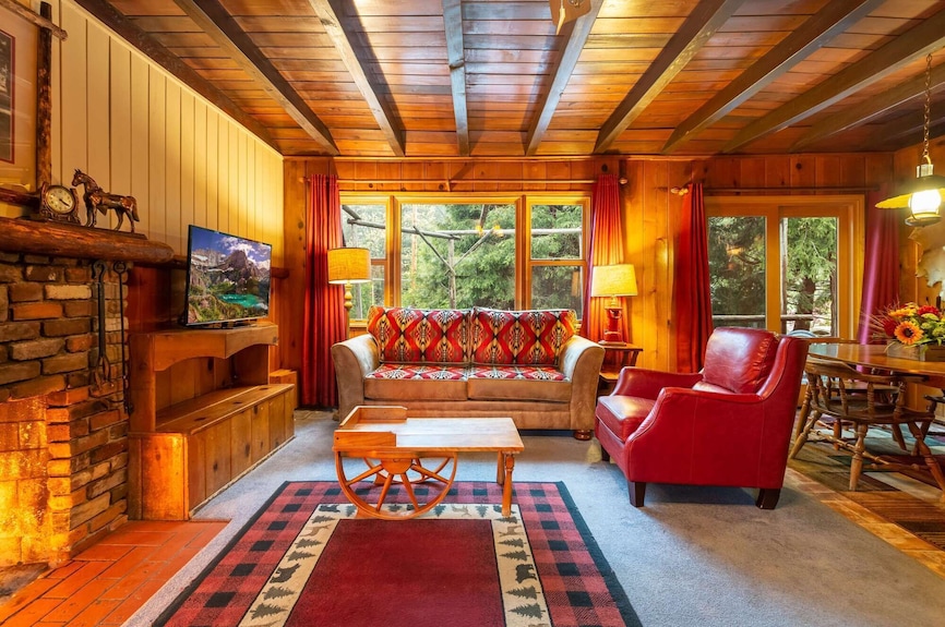 Wild Bill's - Western Themed | Ponds & Streams - Crestline, CA