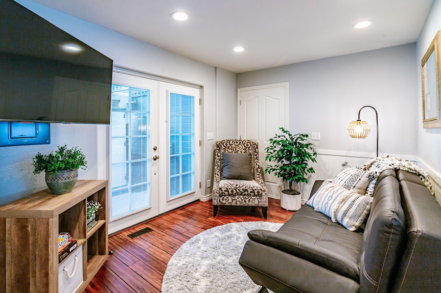 Private Cottage - 1 Bd, 1ba + Kitchen + Tv Room - Eagle, Id - 아이다호