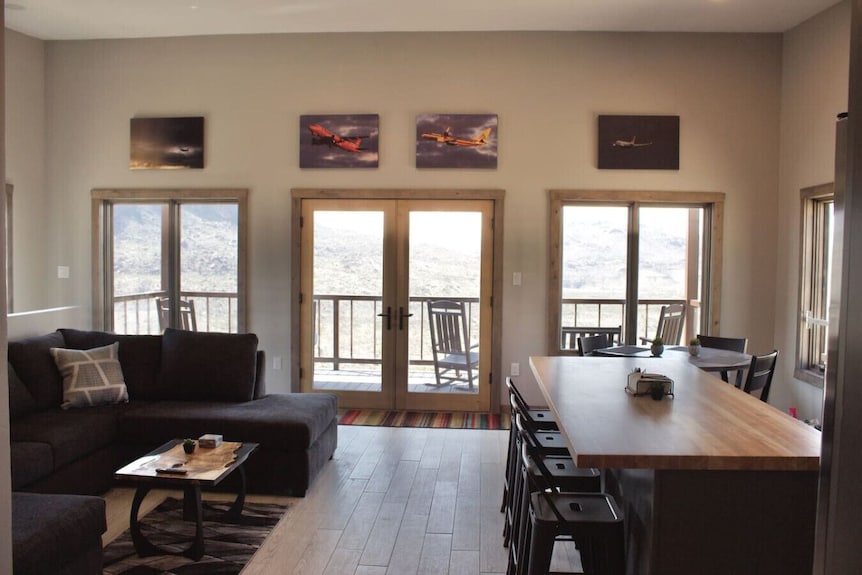 Infinite Skies Retreat 727 Airplane Home - ターリングア, TX