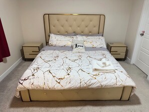Casa real | Roupas de cama premium, edredons de pluma