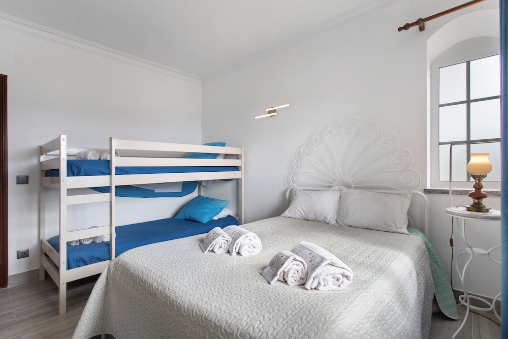 Ferme "Ecovillage Resort" Avec Vue Sur La Mer, Piscine Privée Et Wi-fi - Peniche