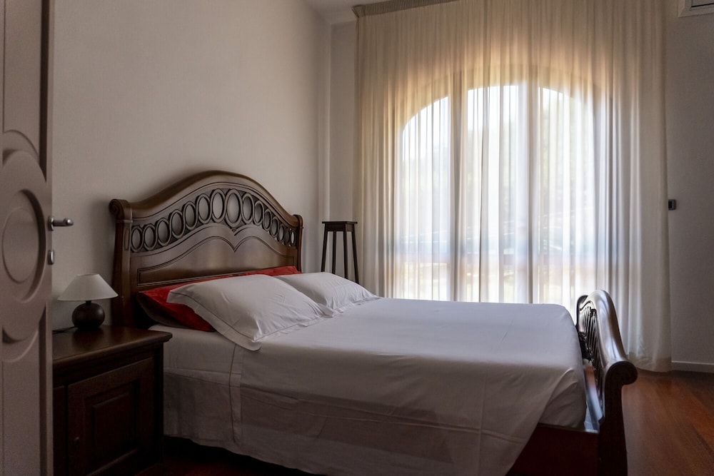 Villa Con Piscina Privata, Wi-fi E Aria Condizionata - Livorno