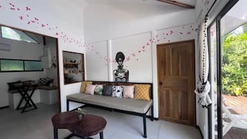 Villa Design, vista para a piscina | Sala de estar | Impressoras