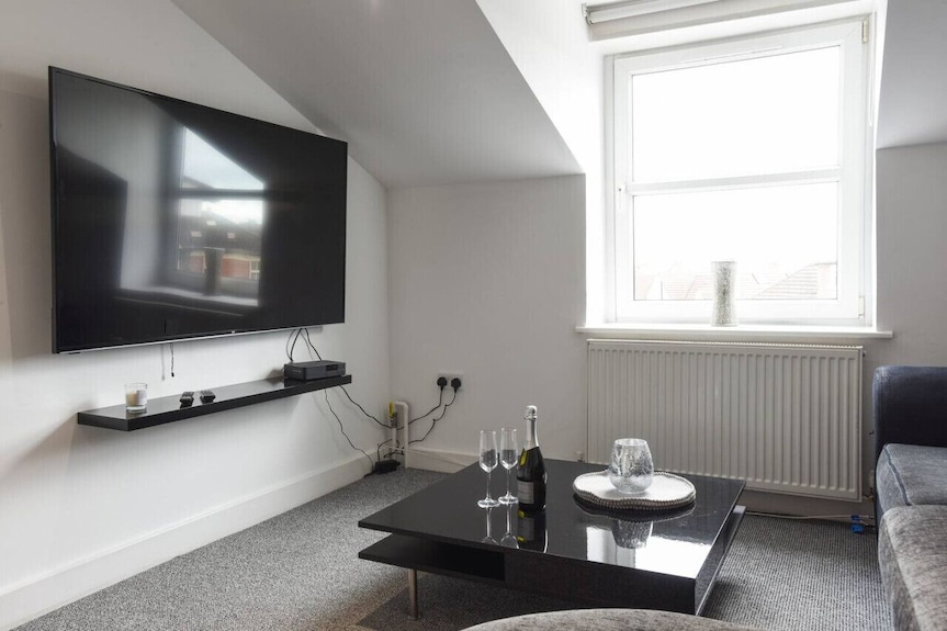 *Spacious 2 Bedroom, 2 Bathroom Flat With Parking* - 懷特島郡