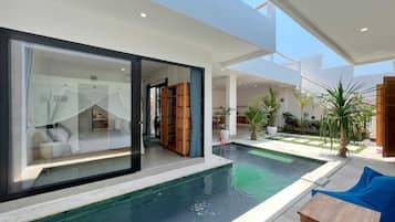 Vila básica | Piscina | Piscina externa