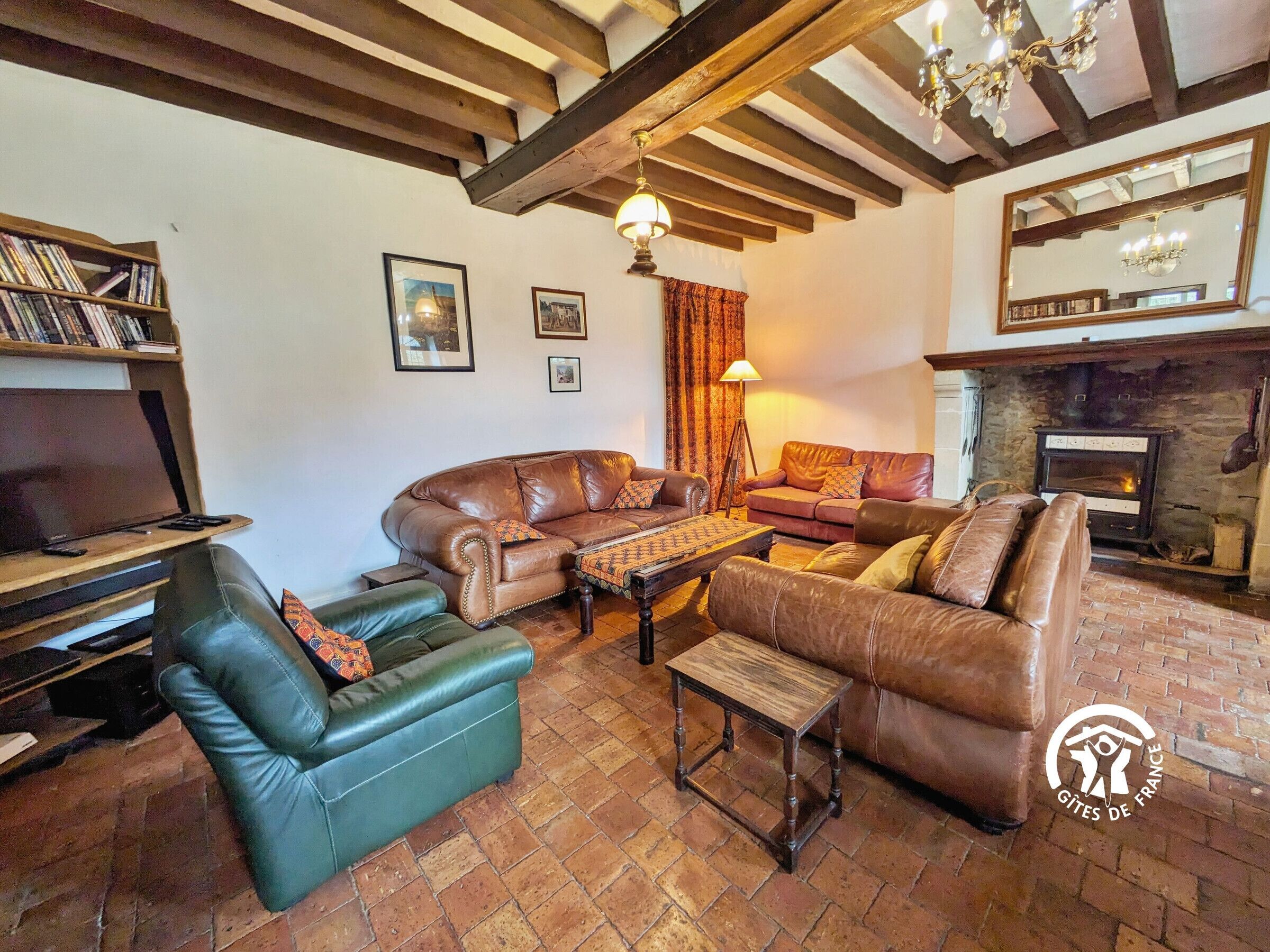 Gîte Familial Avec Piscine Couverte, Animaux Et Grand Jardin, Tout Inclus, Jusqu'à 11 Pers - Château-Gontier-sur-Mayenne