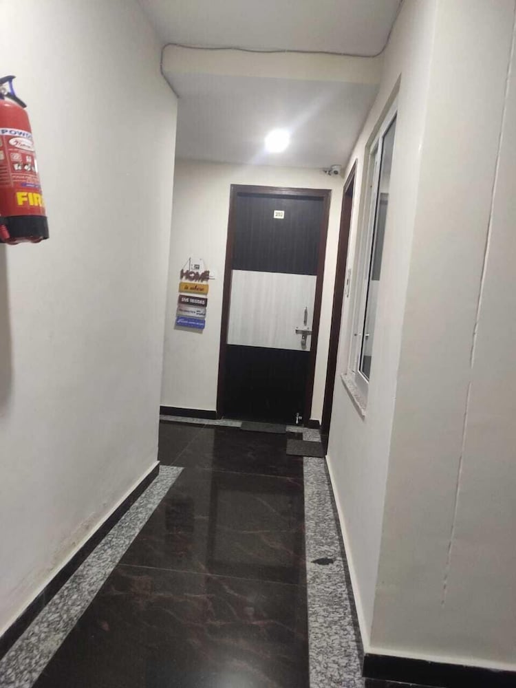 Tirath Hotel - Rishikesh - Uttrakhand - Rishikesh