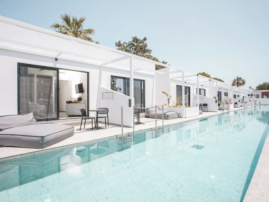 Quarto júnior | Roupas de cama premium, cofres nos quartos