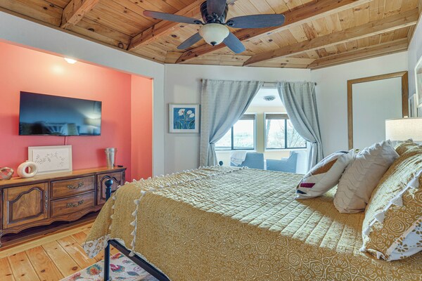 Mountaintop Blue Ridge Cabin: 2 Mi To Downtown - Blue Ridge, GA