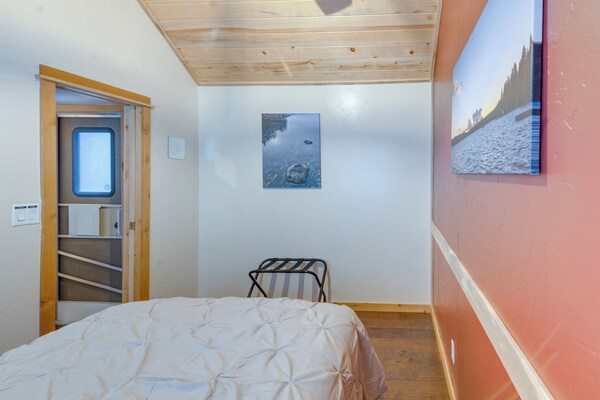 Cozy & Restful Cabin, Steps To Lake Almanor - Greenville, CA