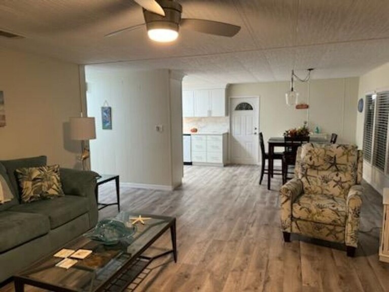 Quiet Community 2 Bed 2 Bath Minutes Away From Bradenton, Fl. - 플로리다
