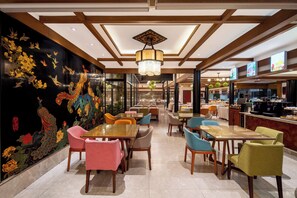 Pequeno-almoço tipo buffet diário (138 CNY por pessoa) 