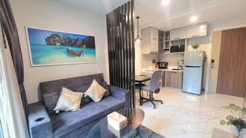 Apartamento, 1 quarto, acessível, varanda | Sala
