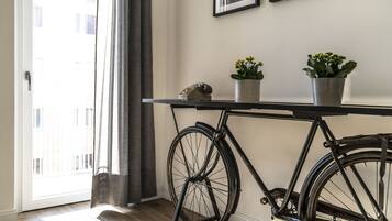 Apartamento Comfort em Condomínio Fechado | 2 quartos, cortinas/cortinados opacos, ferro/tábua de engomar