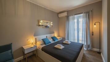 Apartamento Comfort em Condomínio Fechado | 2 quartos, cortinas/cortinados opacos, ferro/tábua de engomar