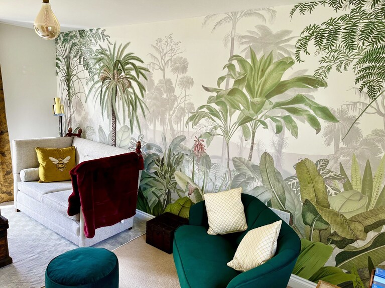 A Beautifully Themed Cotswold Cottage With A Modern But Classic Country Interior - Oxfordshire