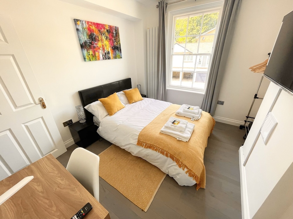 Entire Redhill Apartment Hosted By Pius - 雷德希爾