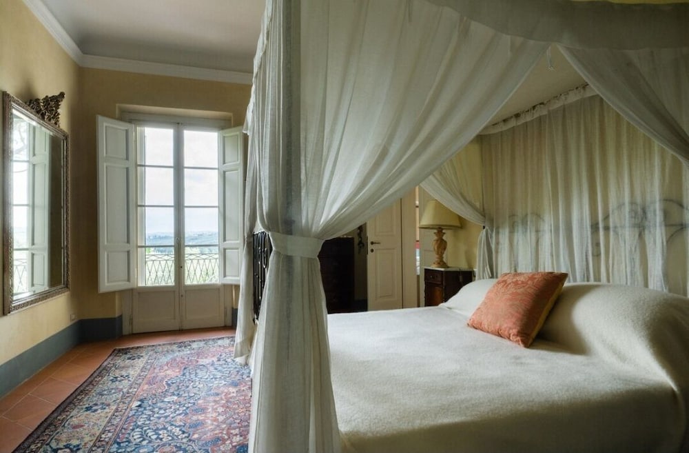 Stunning Villa Overlooking Florence - Florencia