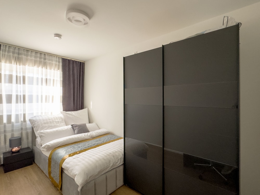 Central Suite, 2 Bed Rooms, Fully Equipped Kitchen, Living Room, Netflix, Balkon - Mannheim