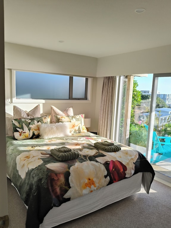 Peninsula Escape - Wellington