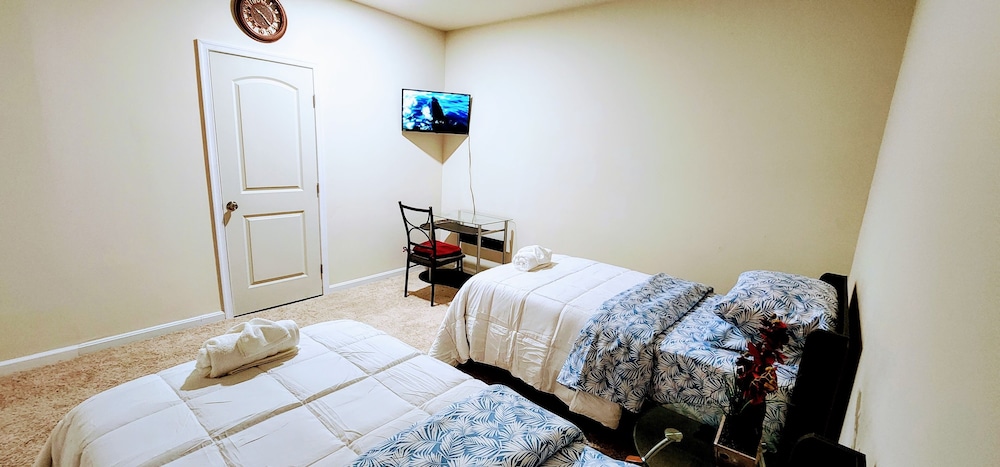 Charming & Cozi Basement In A Family-friendly Lanham Neighborhood, Md. - Maryland