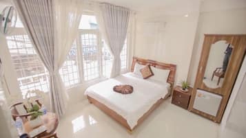 Quarto Duplo Básico para 1 Pessoa, varanda, Vista para a cidade | Wi-fi grátis