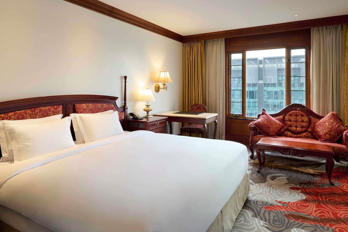 Quarto luxo, 1 cama King (Panoramic View) | Roupas de cama premium, cofres nos quartos, escrivaninha