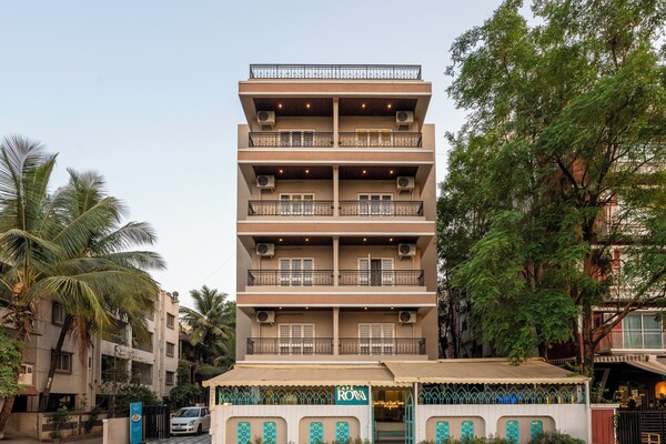 Staybird Divine Suites Business Hotel - Pune