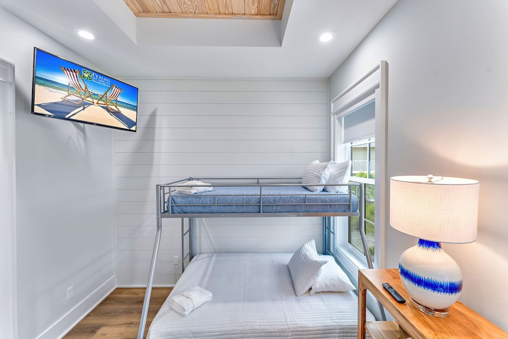 Brand New Construction, 4 Br Private Pool Plantation Home - St. George Island, FL