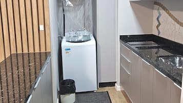 Apartamento | Cozinha privada | Geladeira, micro-ondas, liquidificador