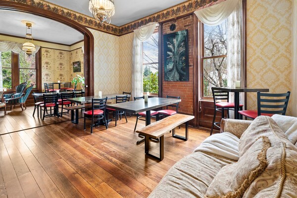 The Orth House Inn By Remotion - Jacksonville, OR