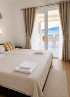 Apartamento Familiar | Cortinas/cortinados opacos, ferro/tábua de engomar, Wi-fi grátis 