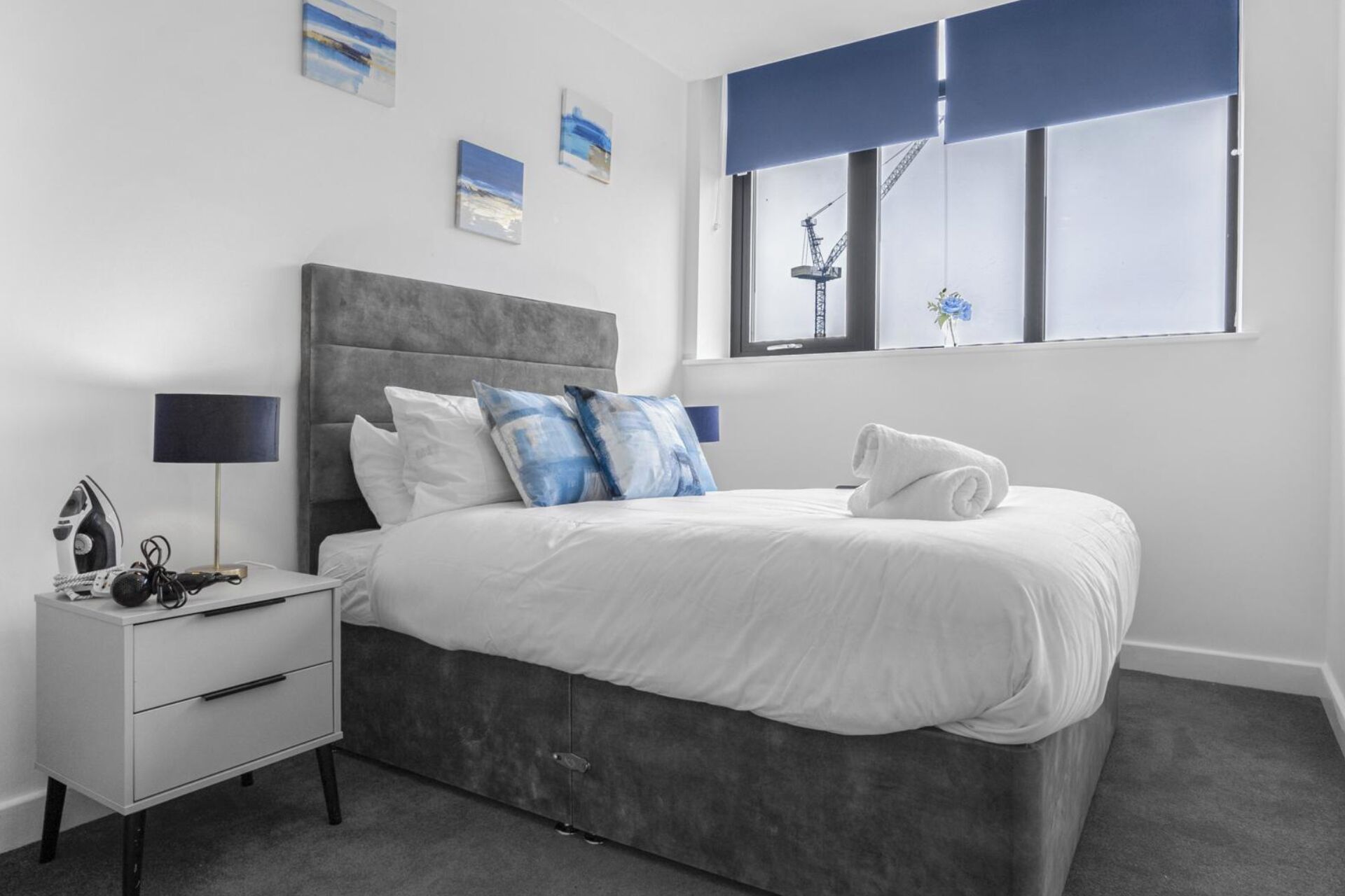 2 quartos, ferros/tábuas de passar roupa, Wi-Fi de cortesia