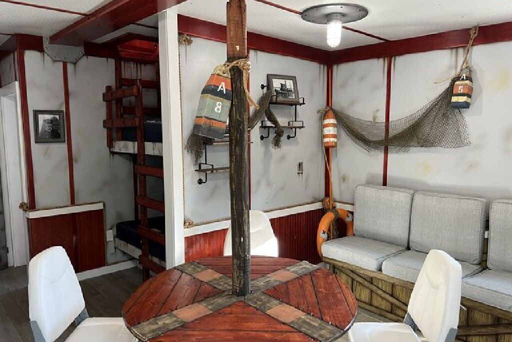 Tug Boat- Deluxe Cabin #4 On Map - Bayfield, WI