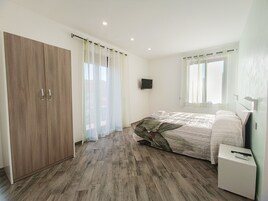 Quarto Duplo ou Twin Tradicional, vista para o jardim | Roupa hipoalergénica, cortinas/cortinados opacos, quartos insonorizados 