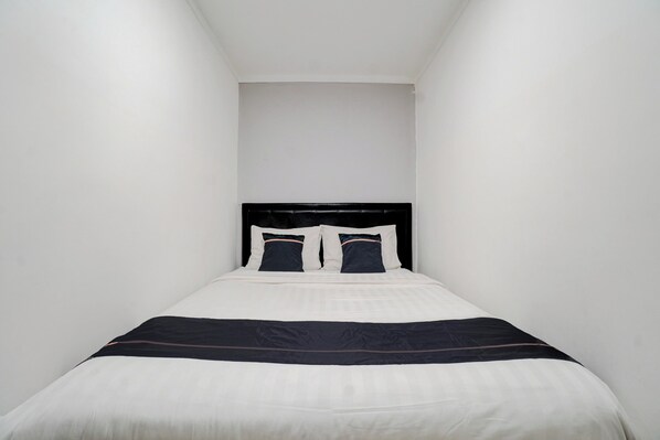 Quarto casal luxo | Espaço de trabalho para notebook, Wi-Fi de cortesia, roupa de cama