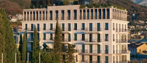 Fachada da propriedade