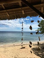 Na praia, praia de areia branca 