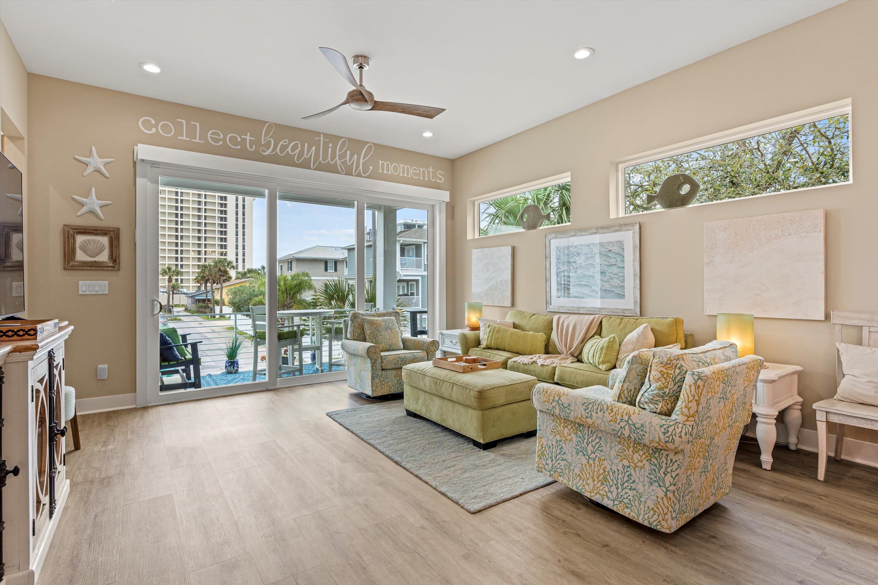 Luxury Home 1 Block To Beach With Game Room - Jacksonville Beach, FL