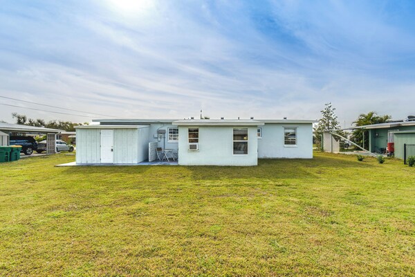 4 Mi To Beach: Charming Port Charlotte Home! - Punta Gorda, FL