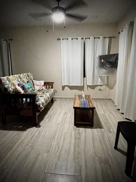 Paradise Inn Placencia - Toucan Suite On The Beach - Placencia